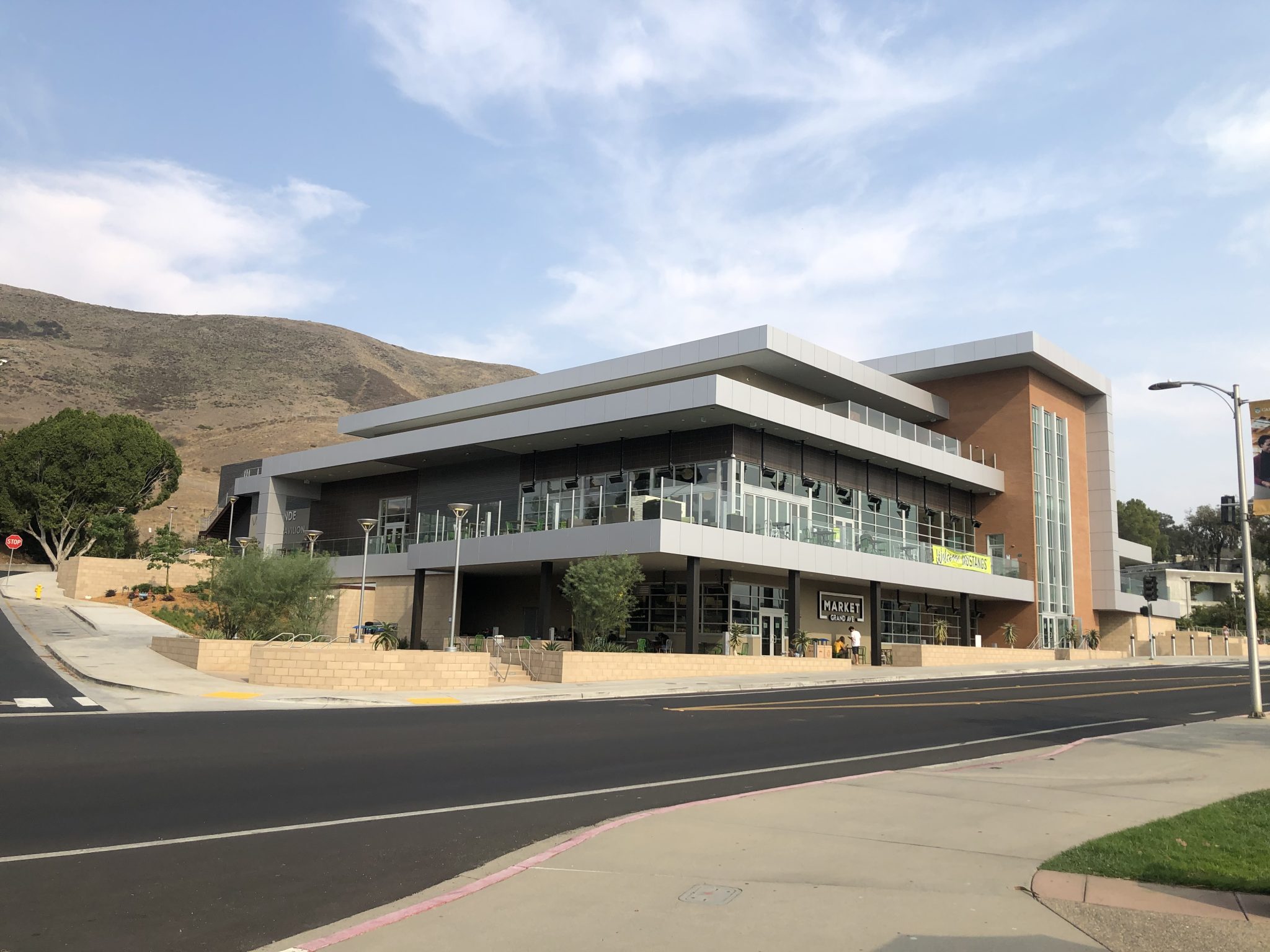 Cal Poly Vista Grande Dining Facility | Engent